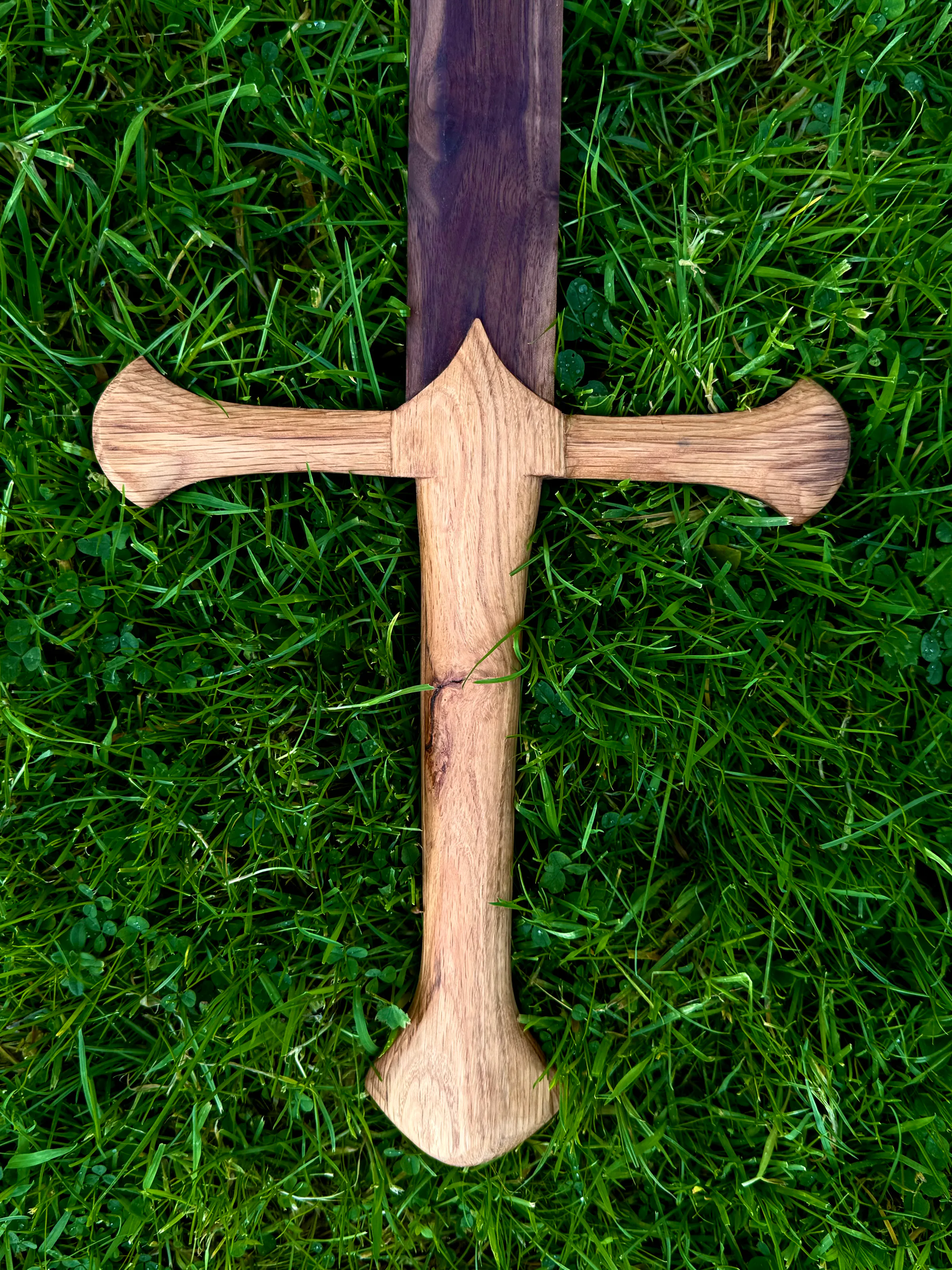 Fiachra Avery - The Oaken Smith | Handcrafted Wooden Swords