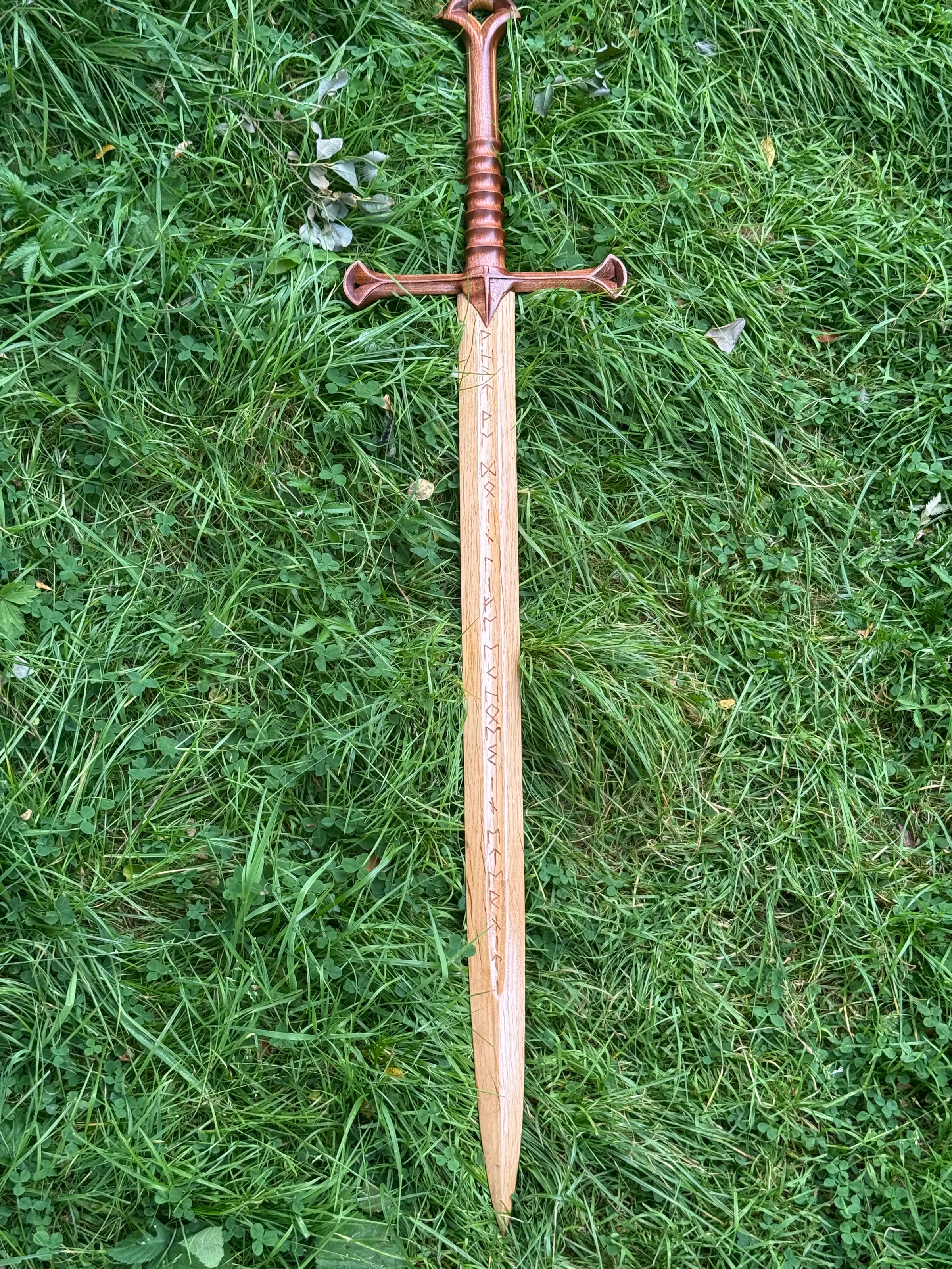 Fiachra Avery - The Oaken Smith | Handcrafted Wooden Swords